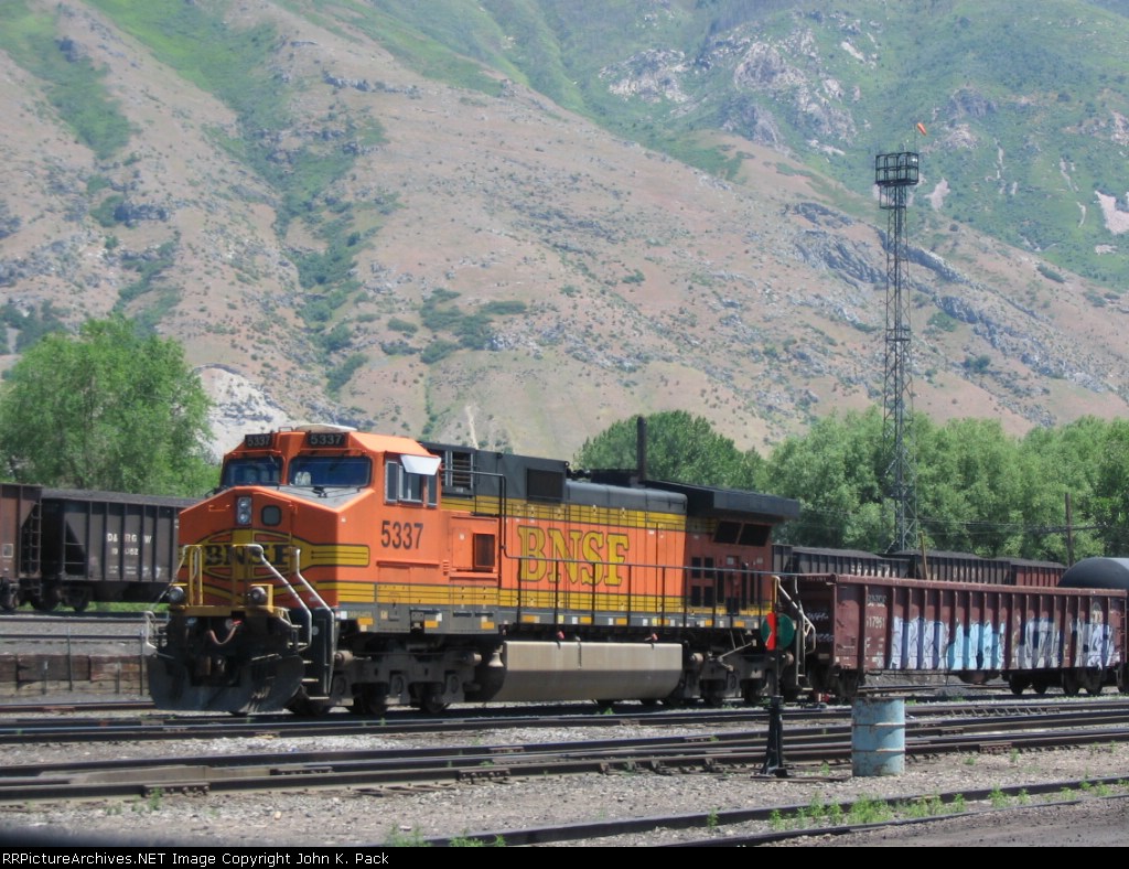 BNSF 5337